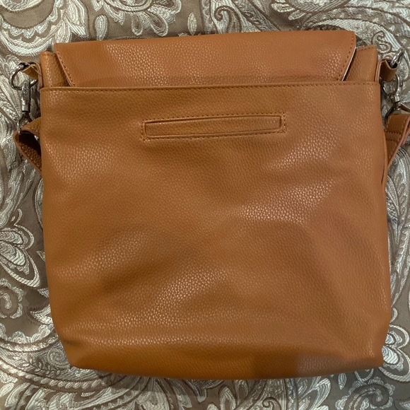 thirty-one | Bags | Thirty One Leather Crossbody | Poshmark